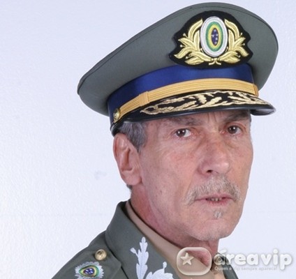 Ator se recusa gravar cena de "Amor e Revolução" - Portal Área VIP