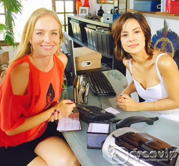 Andreia Horta recorda o primeiro emprego de sua vida no 'Estrelas' - Portal Área VIP