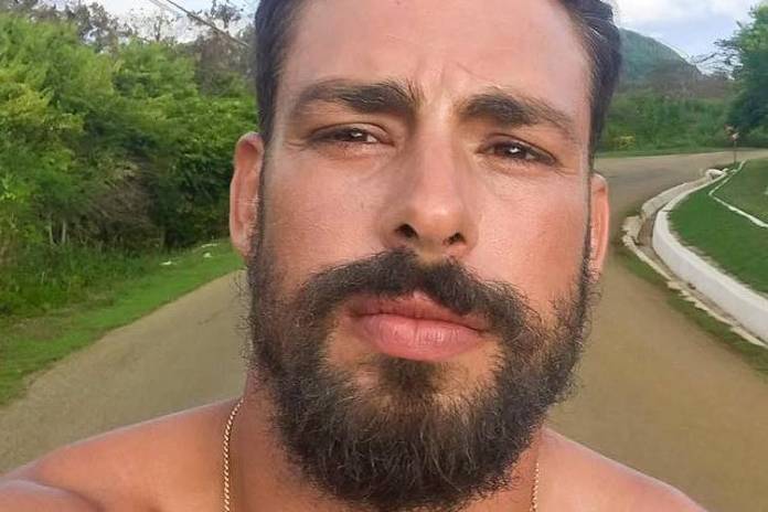 Cauã Reymond surge de visual novo e leva a web à loucura: "Que homem ...