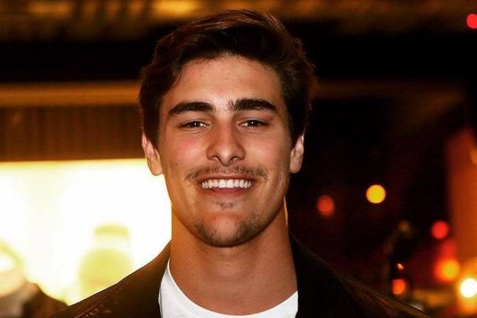 Bruno Montaleone fala sobre participação em novela e namoro com Sasha ...