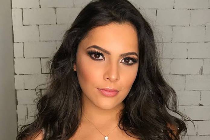 Emilly Araújo publica click com look ousado e faz discurso provocante ...