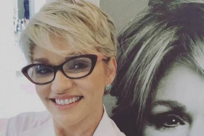 Andréa Nóbrega critica atual situação do Brasil - Portal Área VIP