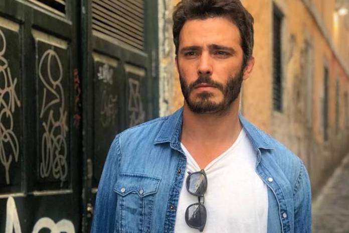Ator Thiago Rodrigues assume namoro com professora portuguesa - Portal ...