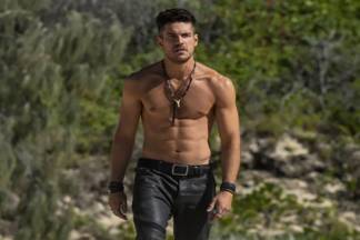 Ex-ator da Globo vira motoqueiro sensual em nova série da Netflix; veja ...