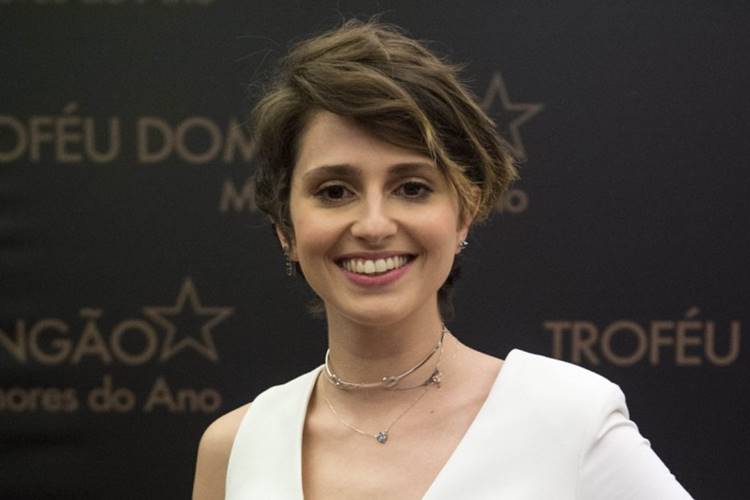 Carol Duarte relata medo que sentiu no início da carreira - Área VIP