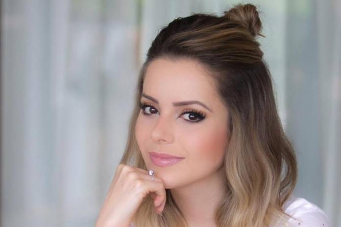 Cantora Sandy surge com novo visual e é ovacionada na web - Portal Área VIP