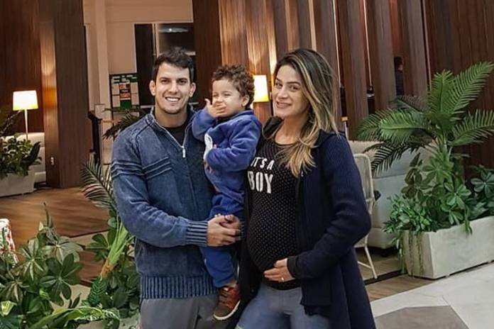 Nasce segundo filho de Felipe Sertanejo e Lucilene Caetano - Área VIP Nasce segundo filho de Felipe Sertanejo e Lucilene Caetano - Área VIP