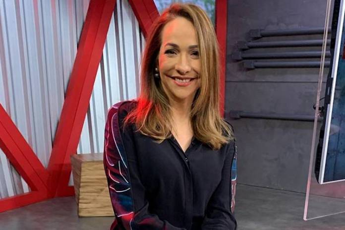 Jornalista Maria Beltrão emociona com homenagem ao pai falecido: "26 ...