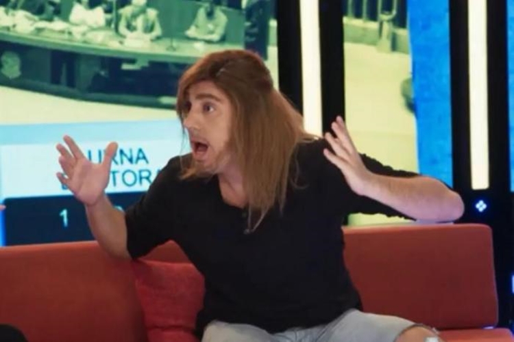 BBB20: Marcelo Adnet imita Daniel Lenhardt, assista