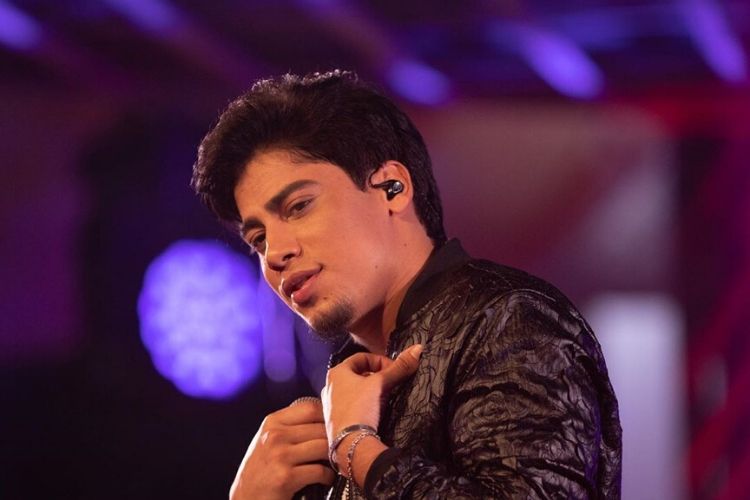 Morre aos 22 anos o cantor sertanejo Henrique após dias internados ... Morre aos 22 anos o cantor sertanejo Henrique após dias internados ...