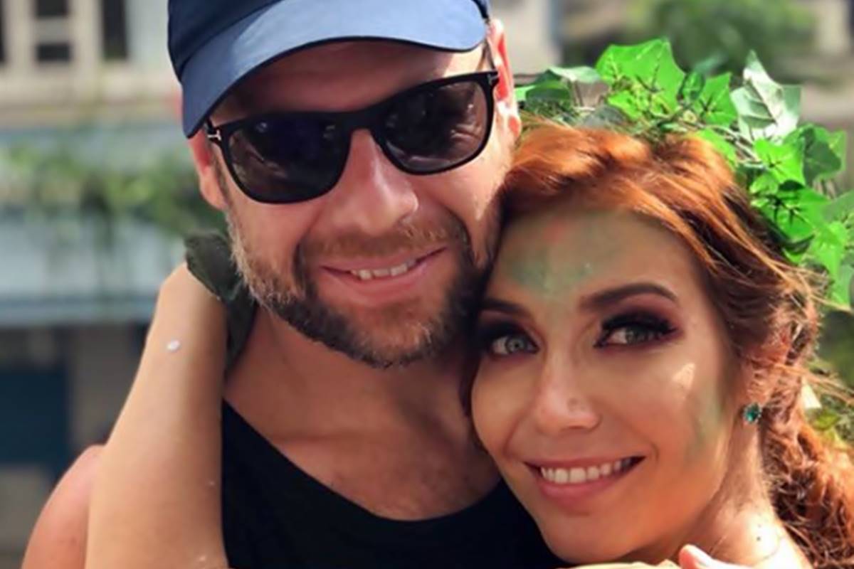 Luiza Possi comemora três anos de relacionamento com Cris Gomes