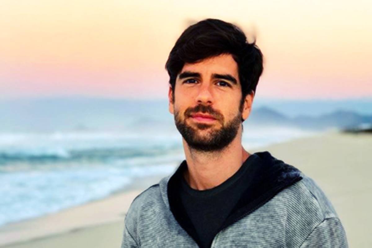 Marcos Pitombo festeja 38 anos com o nascer do sol