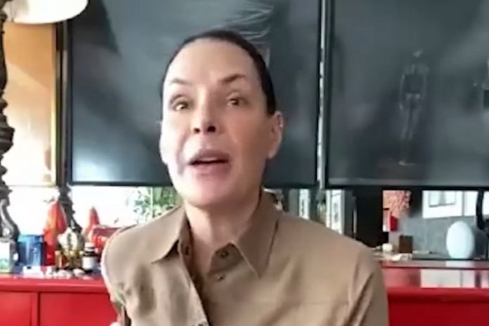 Carolina Ferraz abre o jogo sobre novo momento na Record - Área VIP