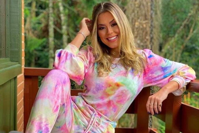 Ex-BBB Isabella Cecchi engata em novo relacionamento - Portal Área VIP