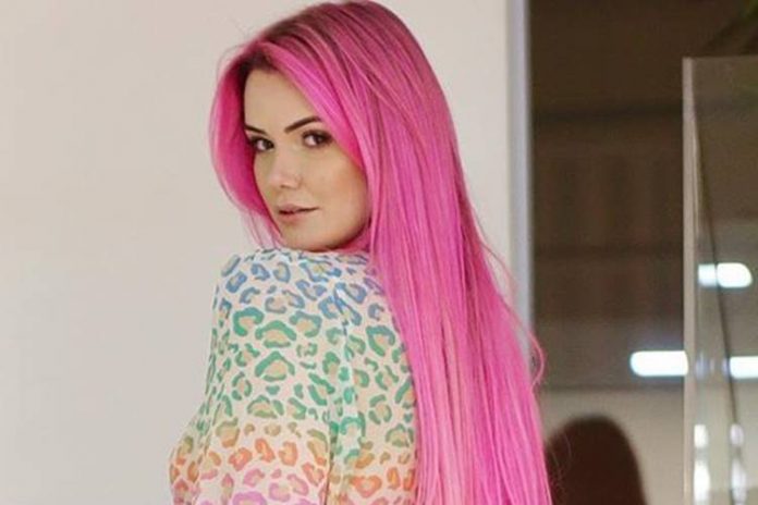 Ex-BBB Marcela fala sobre cirurgias que enfrentou por conta de situação ...
