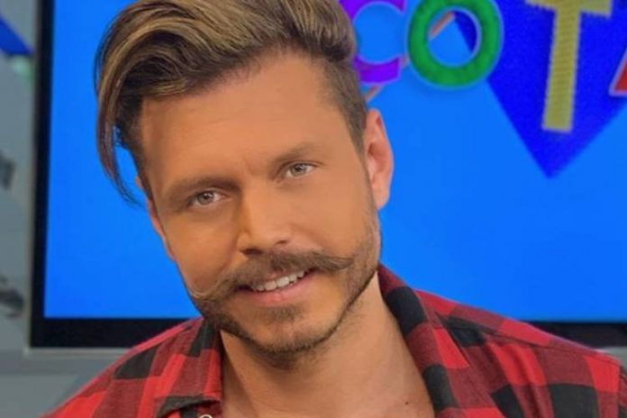 Apresentador do 'Tricotando', Franklin David pede demissão da RedeTV ...