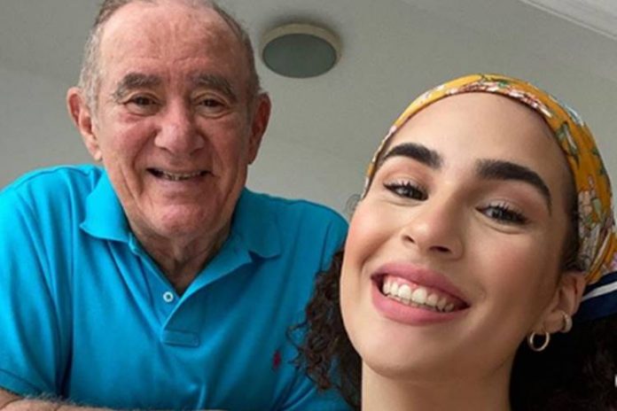 Em meio à aposentadoria do pai, filha de Didi anuncia nova profissão ...