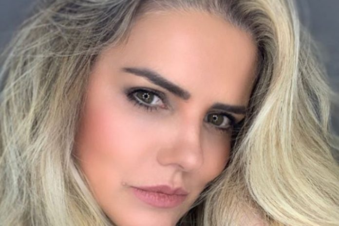 Mari Alexandre emociona ao falar de sua mãe: “1 ano que a senhora foi ...