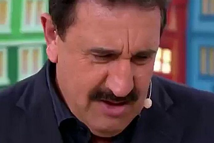 Ratinho se emociona ao falar com Datena: 'Quase chorando'