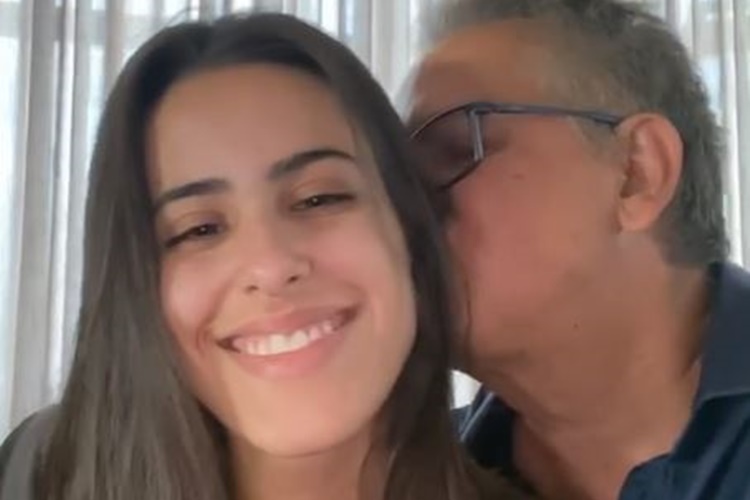 Orlando Morais se emociona ao cantar com a filha, Ana: Orlando Morais se emociona ao cantar com a filha, Ana: