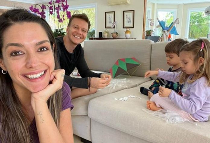 Thais Fersoza encanta seguidores com momento em família - Área VIP Thais Fersoza encanta seguidores com momento em família - Área VIP