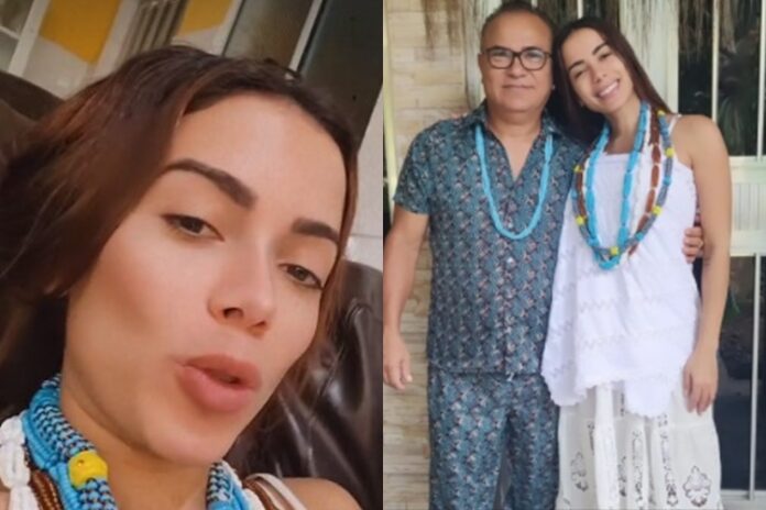 Anitta volta ao Brasil e faz visita para Pai de santo: "Encerrando o ano"