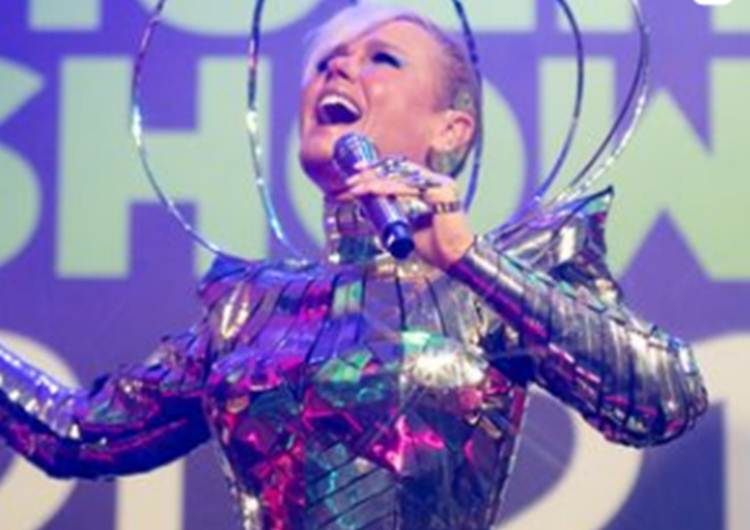 Xuxa se emociona na abertura do Prêmio Multishow; confira - Área VIP Xuxa se emociona na abertura do Prêmio Multishow; confira - Área VIP