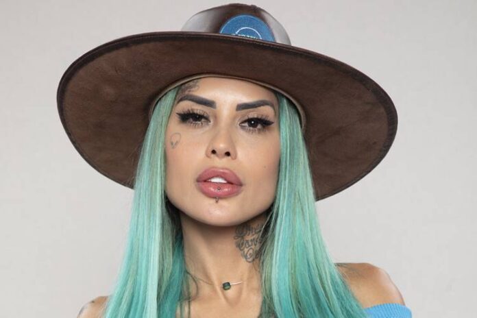 'A Fazenda 14': Tati Zaqui revela paixão por participante - Área VIP