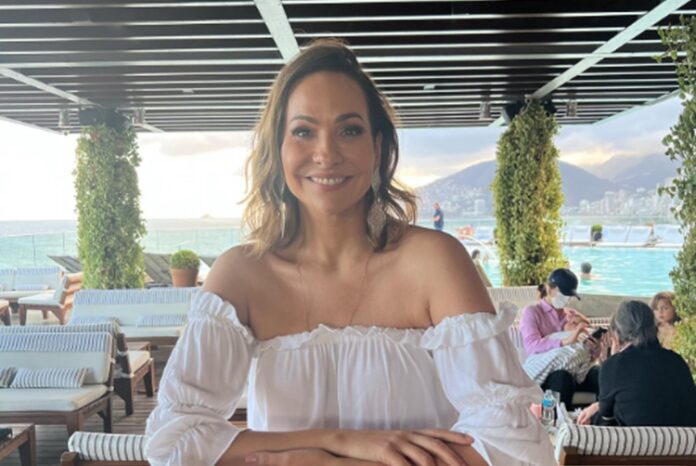 Maria Beltrão completa 51 anos e reflete sobre a menopausa