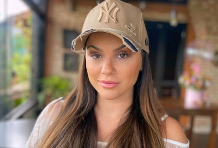 Ex-Panicat Carol Dias pede empatia após engordar 15kg: "não é fácil ...