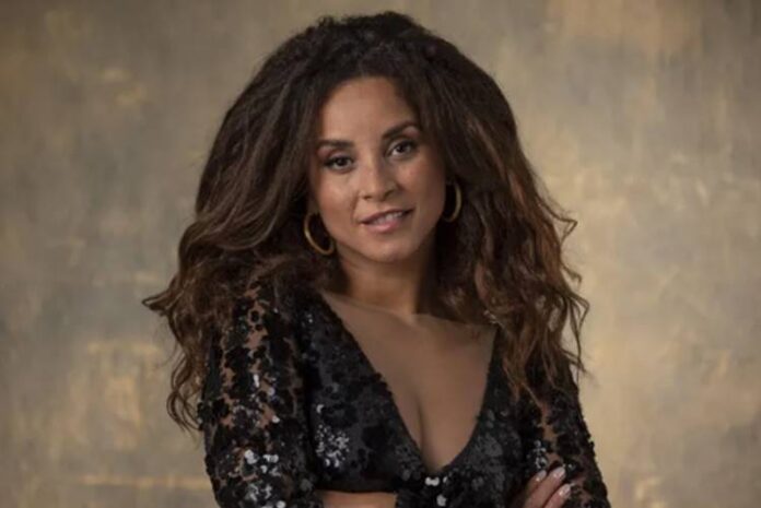 Ex-BBB Domitila Barros participa do desfile de uma grife na Europa ...