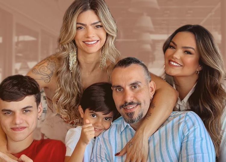 Kelly Key surge em foto rara com a família: ''Gratidão por tudo ...