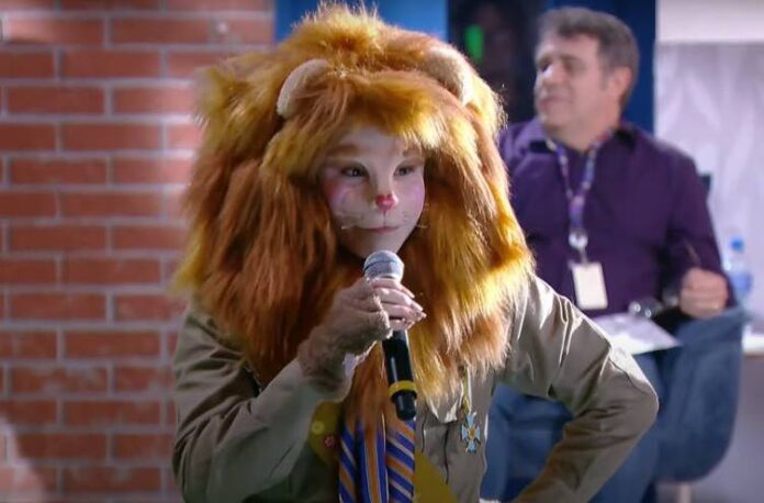 Matheus Ueta volta às novelas do SBT como Leon em 'A Infância de Romeu ...