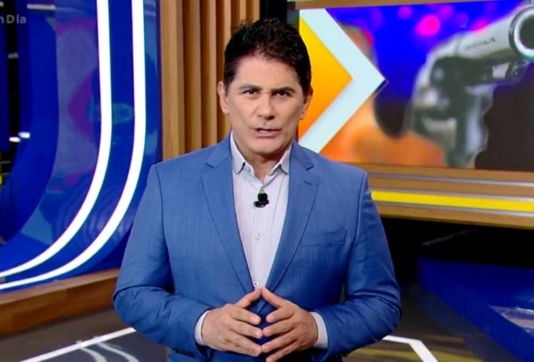 César Filho lamenta triste morte ao vivo no 'Hoje em Dia'