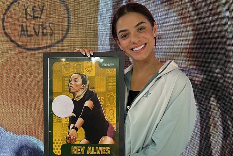 Key Alves pede respeito após ataques e afirma: "sou jogadora sim ...