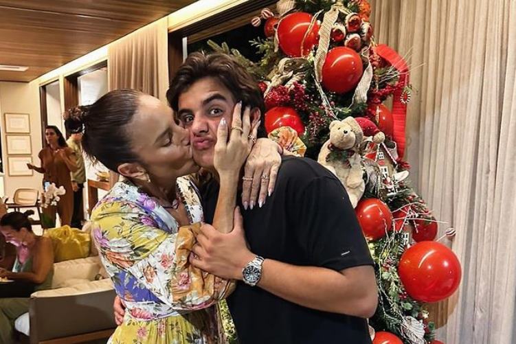 Filho de Ivete Sangalo fala sobre carreira musical: ''Já tenho um monte ...