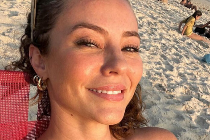 Paolla Oliveira surge 'totalmente nua' em registro inédito e motivo vem à tona - Portal Área VIP