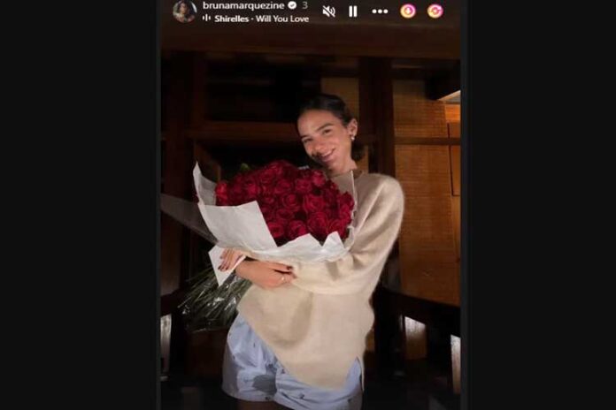 Bruna Marquezine ganha buquê de rosas de admirador misterioso - Portal Área VIP