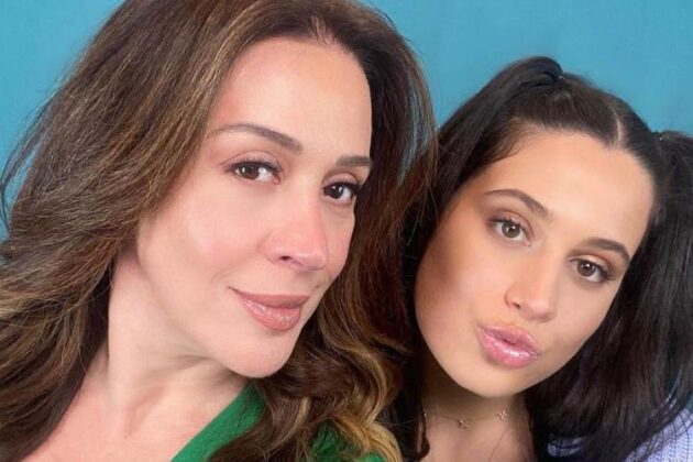 Claudia Raia deu vibrador de presente para a filha aos 12 anos: “Vá ...