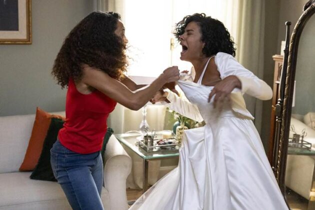 Vale Tudo: Raquel rasga vestido de noiva de Fátima - Portal Área VIP