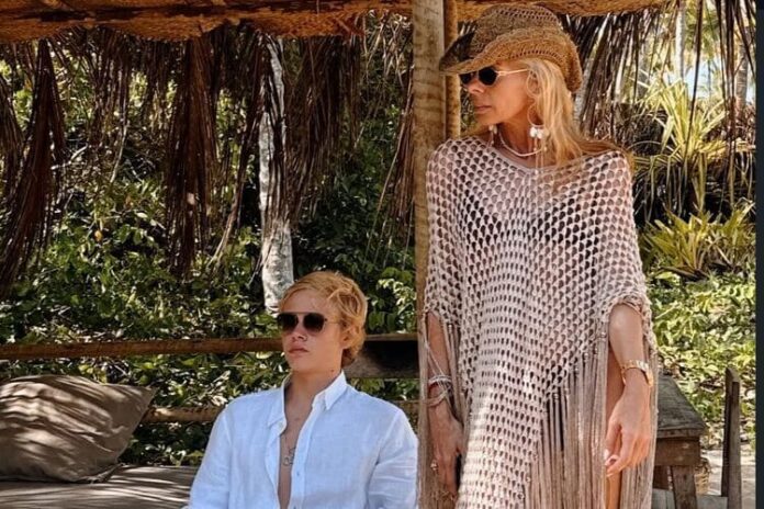 Adriane Galisteu encanta seguidores ao mostrar o filho após banho de ...