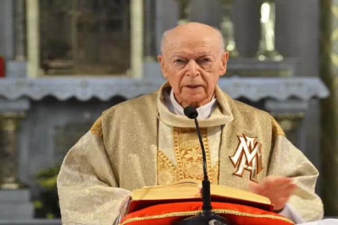 Aos 103 anos, padre tem morte chocante após rezar Ave-Maria em MG ...