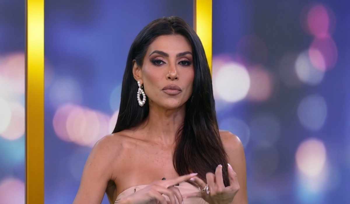 Flávia Noronha diz ter sido vítima um golpe e desabafa ao vivo: "Isso é ...